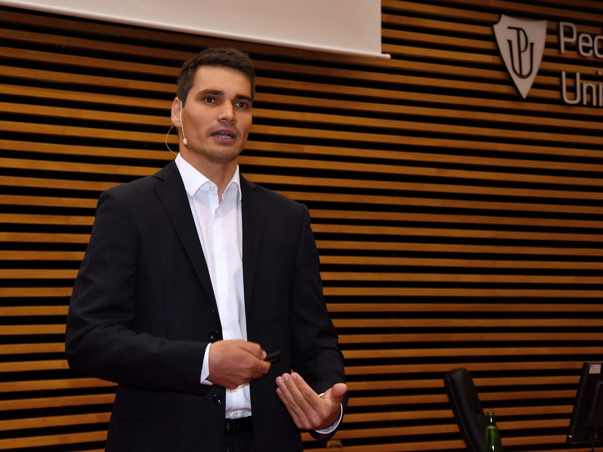 Do zákulisí Hyde Parku Civilizace dal nahlédnout Daniel Stach ...